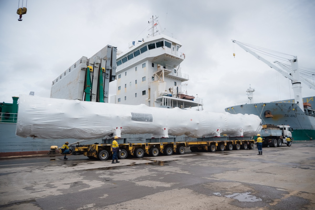 Stevedoring & Project Cargo Handling - Surya Surindo Group