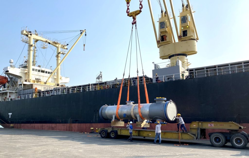 Break Bulk Vessel Chartering - Surya Surindo Group